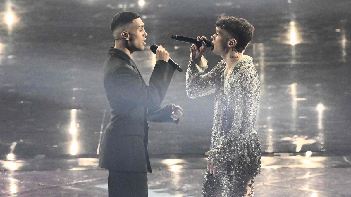 Eurovision 2022, Mahmood e Blanco imbarazzanti in una performance ...