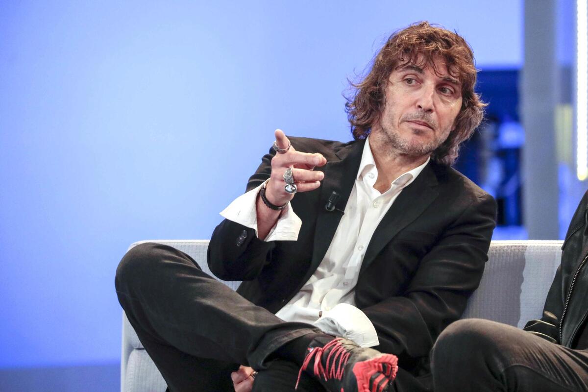 Giuseppe Cruciani racconta in un libro "il dramma borghese" del sesso ...