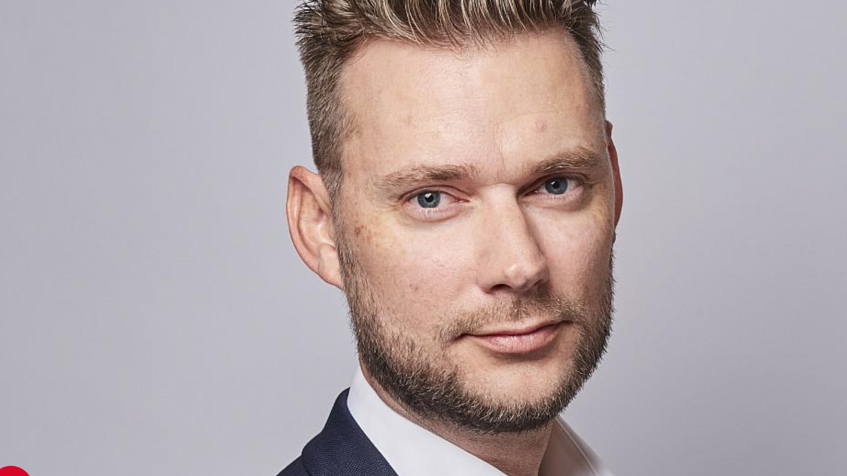 Ok, ma chi caz*o è Sebastian Rieder, il giornalista svizzero che ha ...