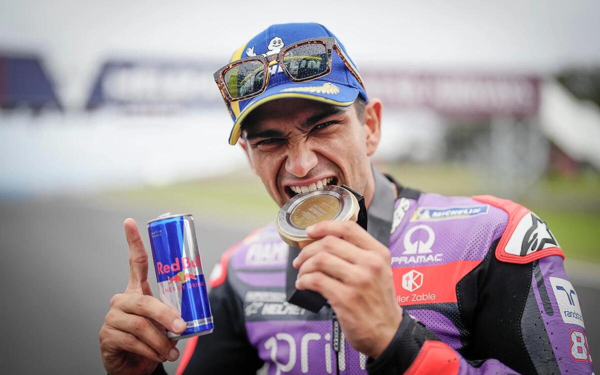La pazza Sprint di Phillip Island dietro a Martín: il botto Bezzecchi ...