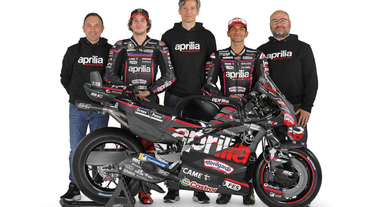 Aprilia: la nuova era è cominciata. Jorge Martin (con l'1) e Marco ...